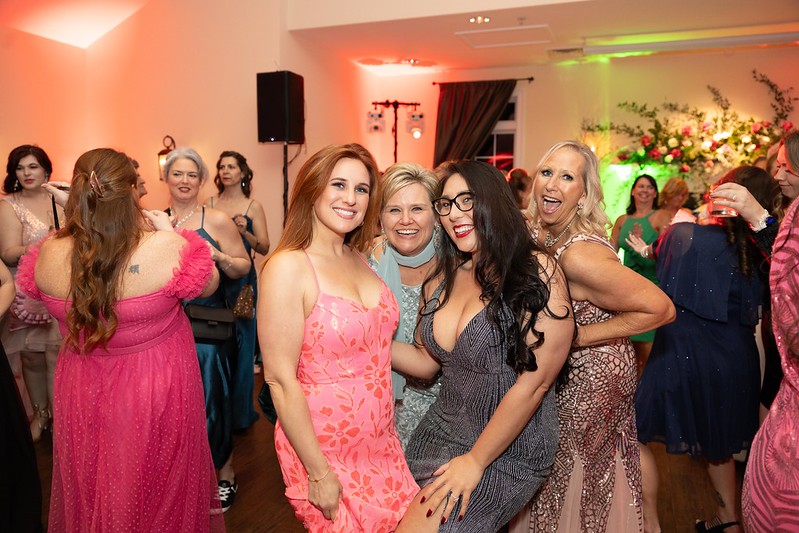 Mom Prom Event Landing Page | Gwyneth's Gift